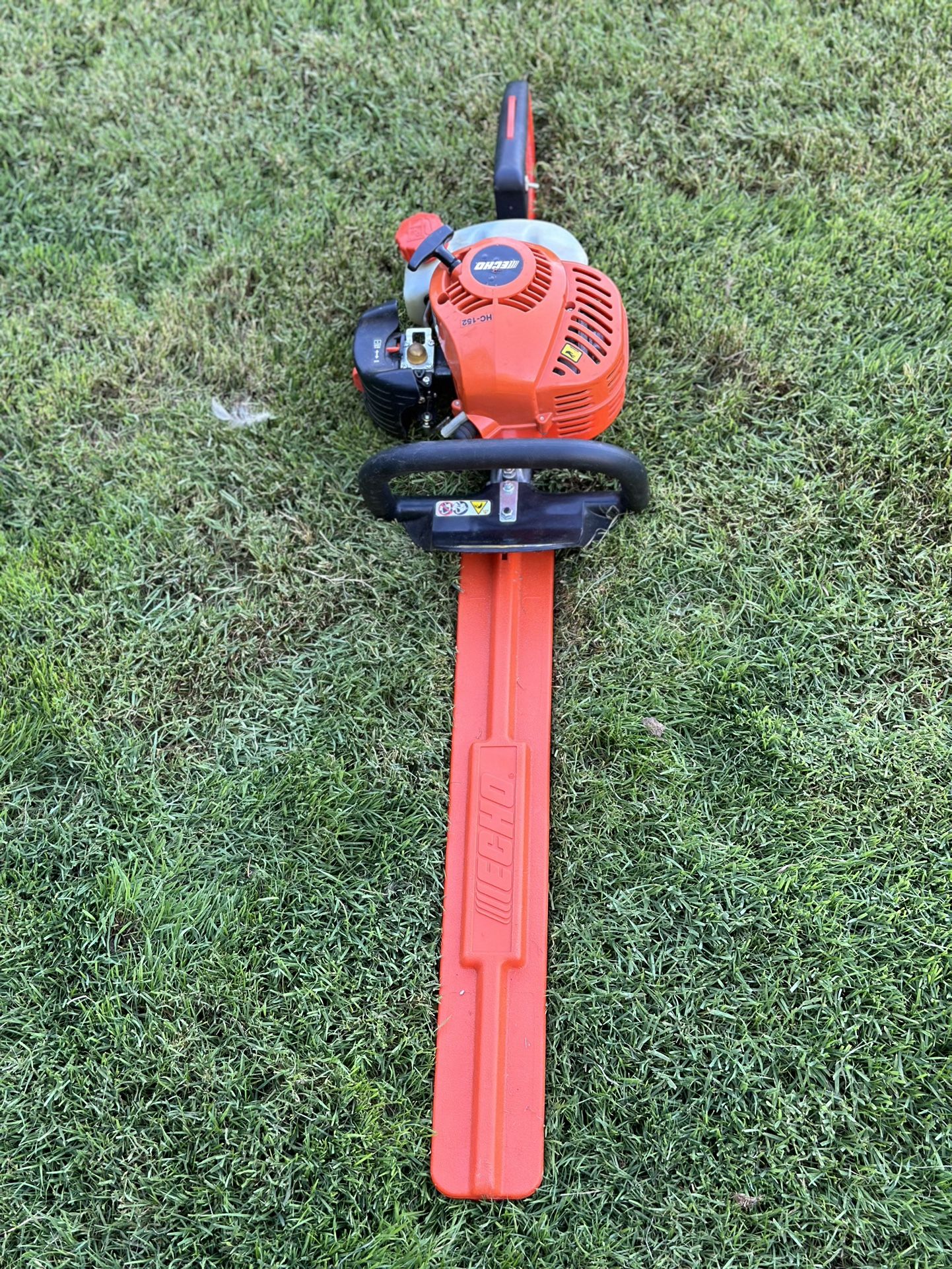 Echo HC-152 -Professional Grade Hedge Trimmer with 20" Bar - Excellent ...