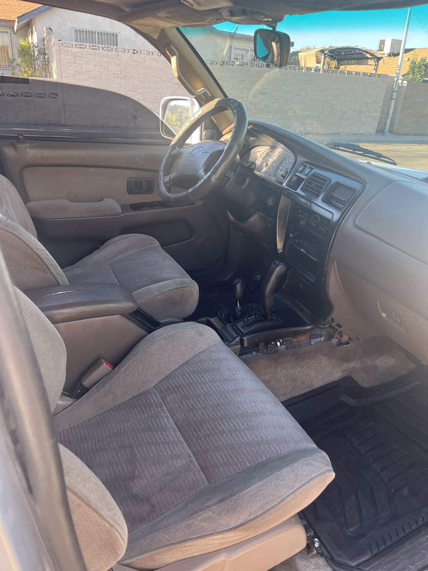 1998 Toyota 4 Runner SR.5 for Sale in Las Vegas, NV - OfferUp