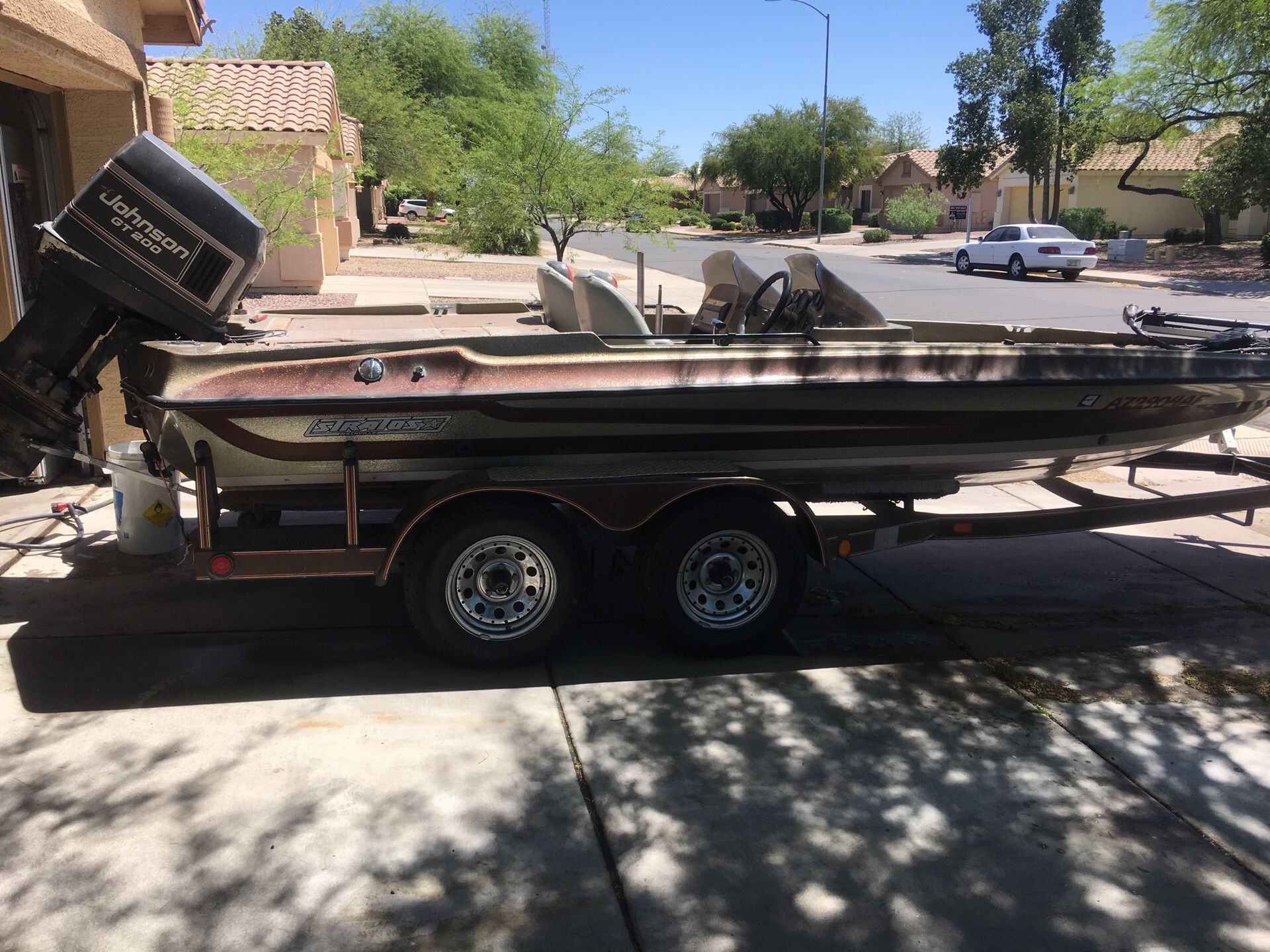 1989 stratos 201 bass boat with Johnson 200gt for Sale in Mesa, AZ ...