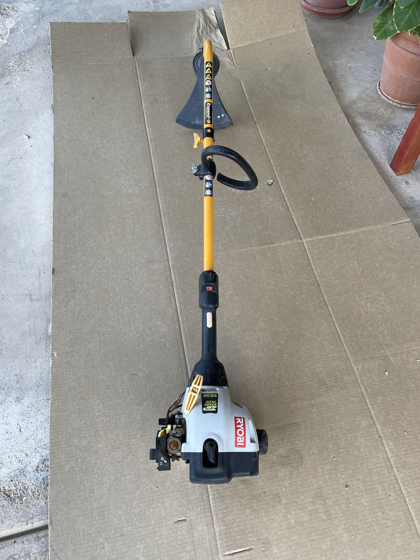 Ryobi String Trimmer CS30 for Sale in Tucson, AZ - OfferUp