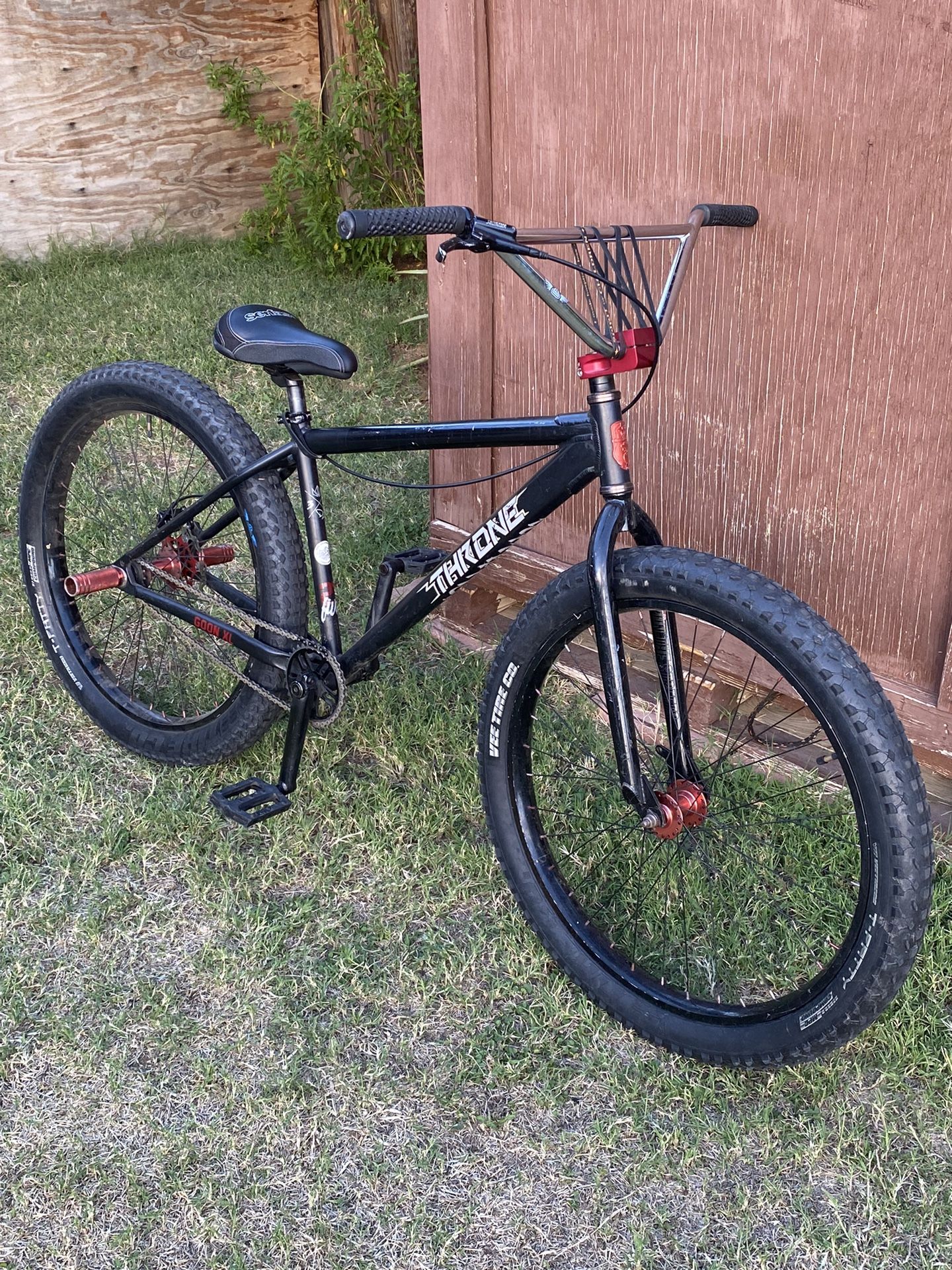 Throne Goon XL 27.5 wheelie bike for Sale in Riverside, CA - OfferUp