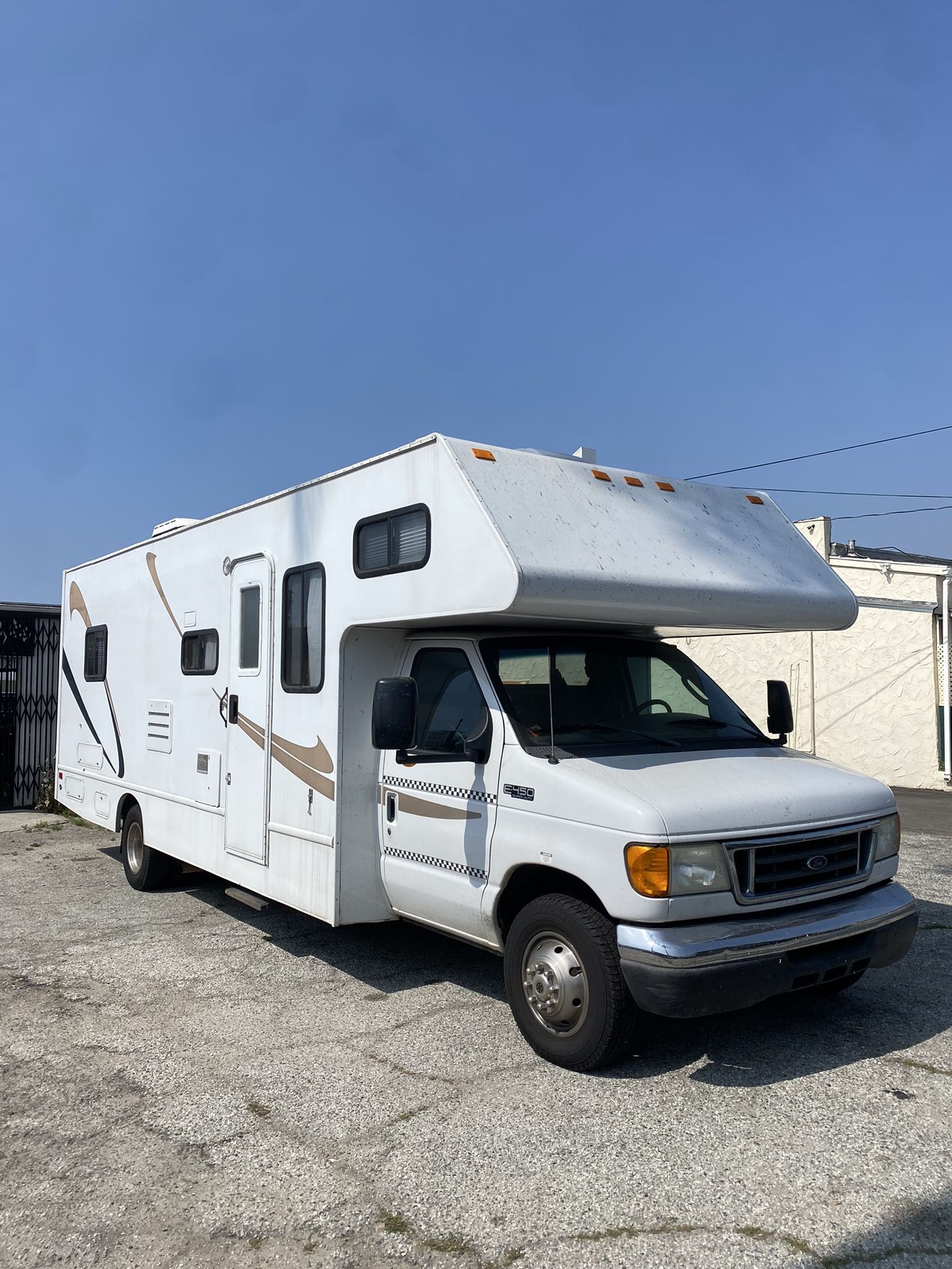 2005 Four Winds FUN MOVER RVs 27C for Sale in Torrance, CA - OfferUp
