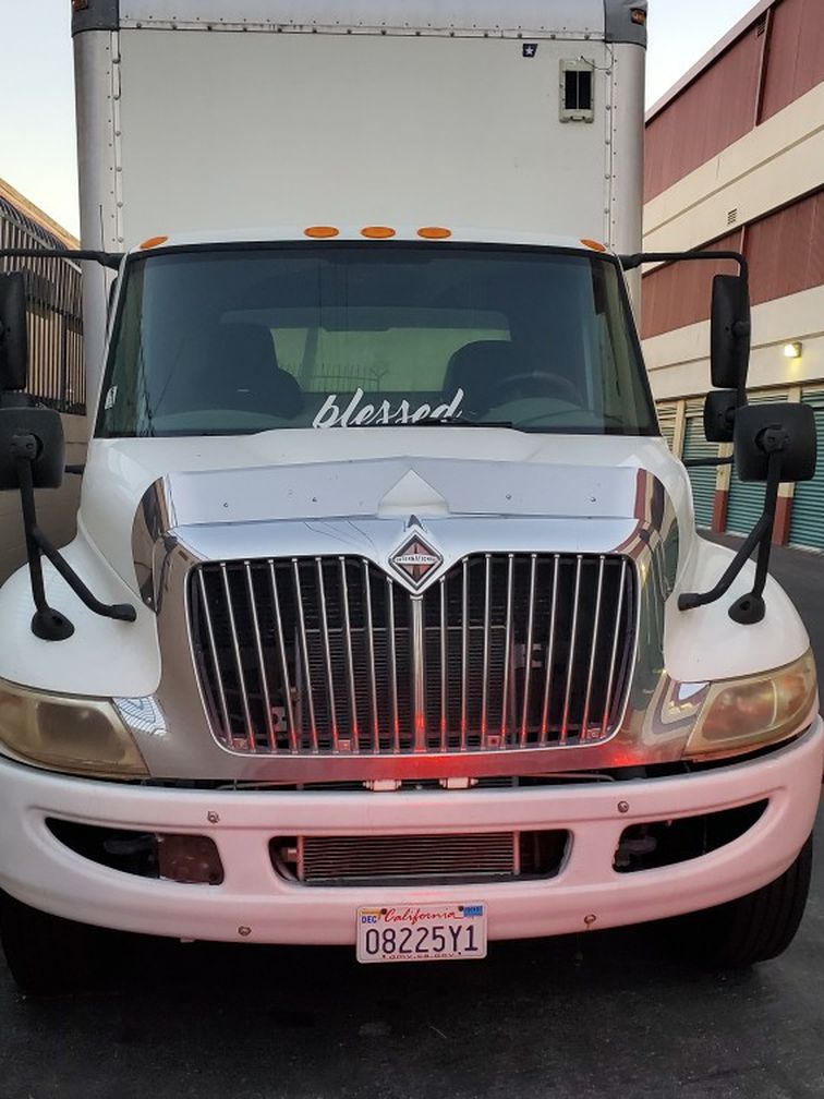 Chevy International Bobtail Box Truck for Sale in North Las Vegas, NV ...