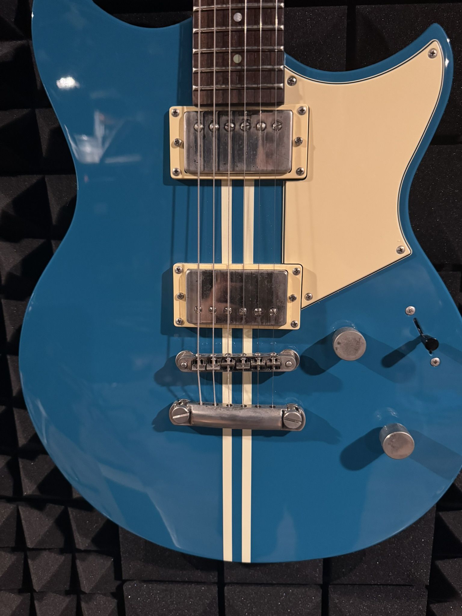 Yamaha Revstar Element RSE20 – Chambered Electric Guitar – Swift Blue ...