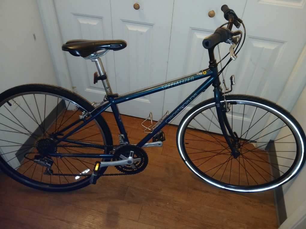 Medium Specialized Crossroads 1.0 Bike for Sale in Tucson, AZ - OfferUp