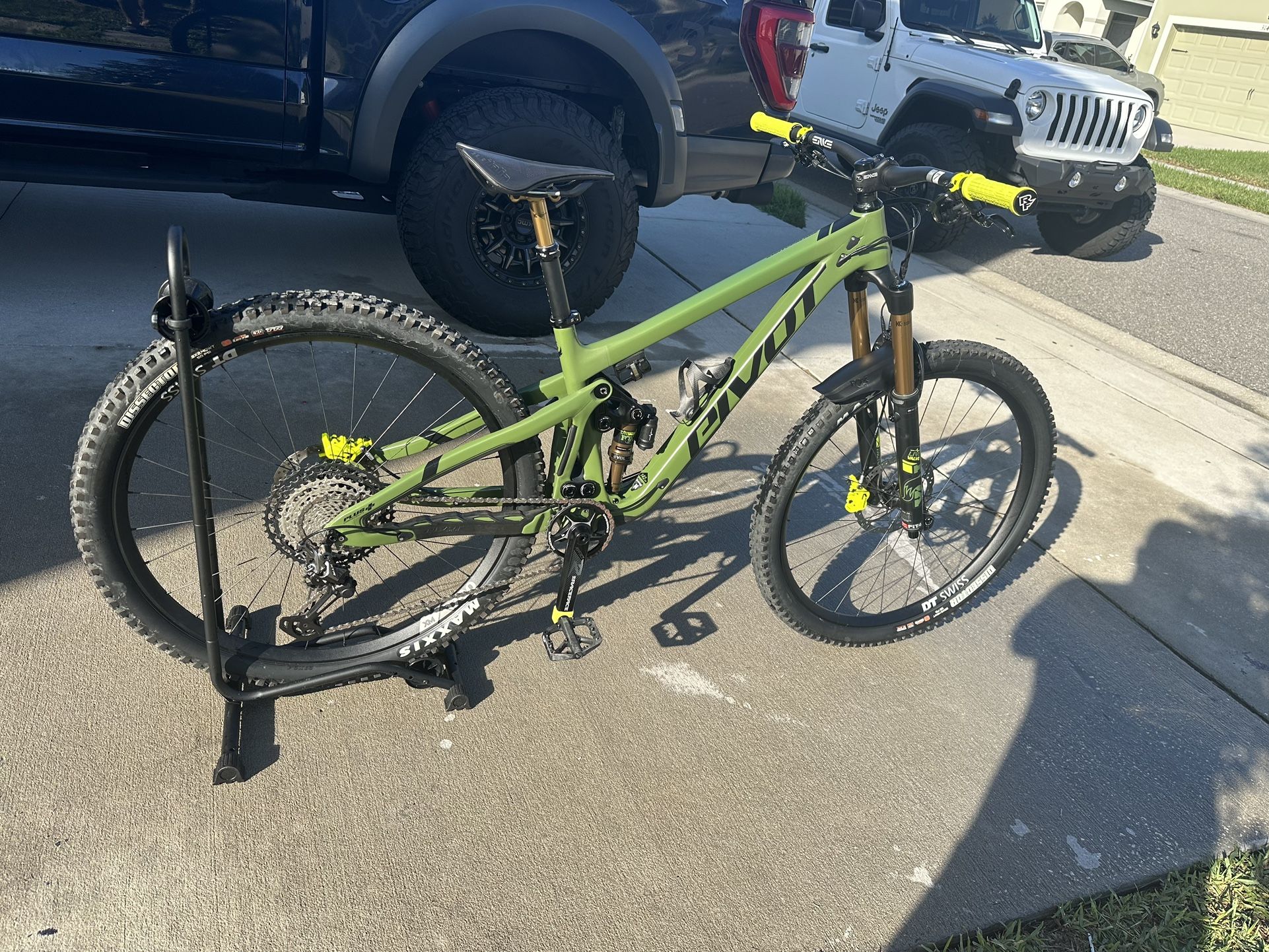 2022 Pivot Switchblade W/ Fox Live Valve “M” for Sale in Ocoee, FL ...