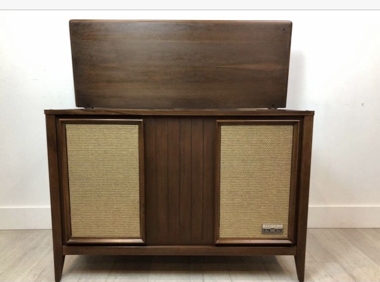 Vintage Zenith Record Stereo Console Cabinet w AM/FM Radio And ...