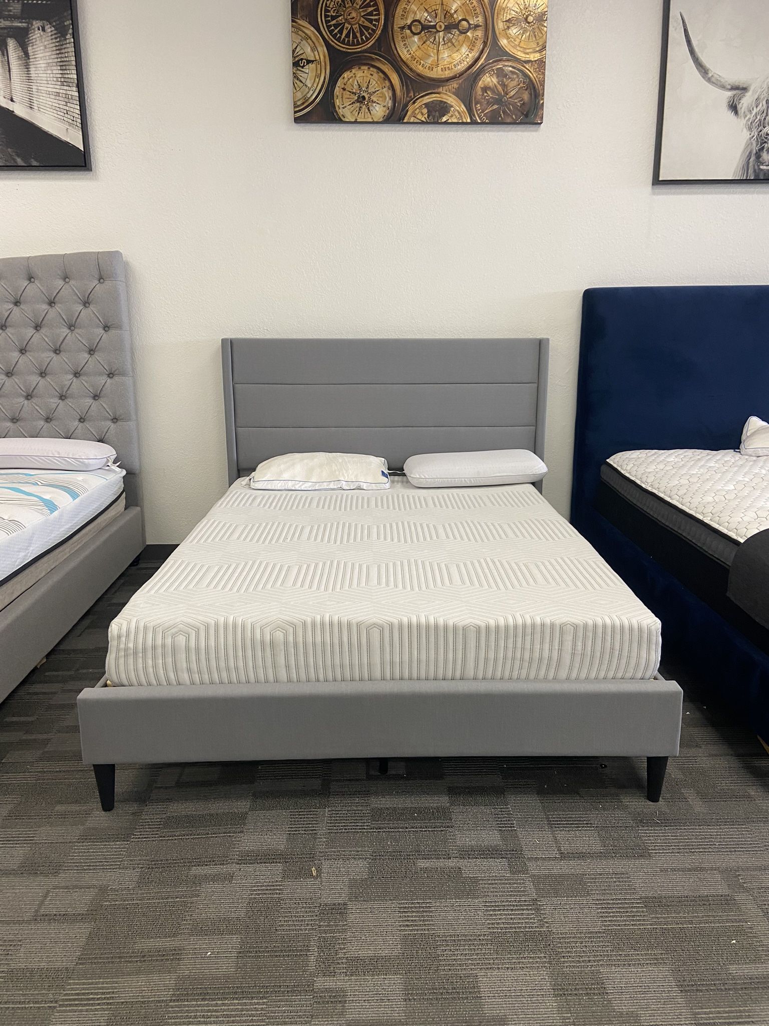 King Light Grey Platform Bed Frame for Sale in Glendale, AZ - OfferUp