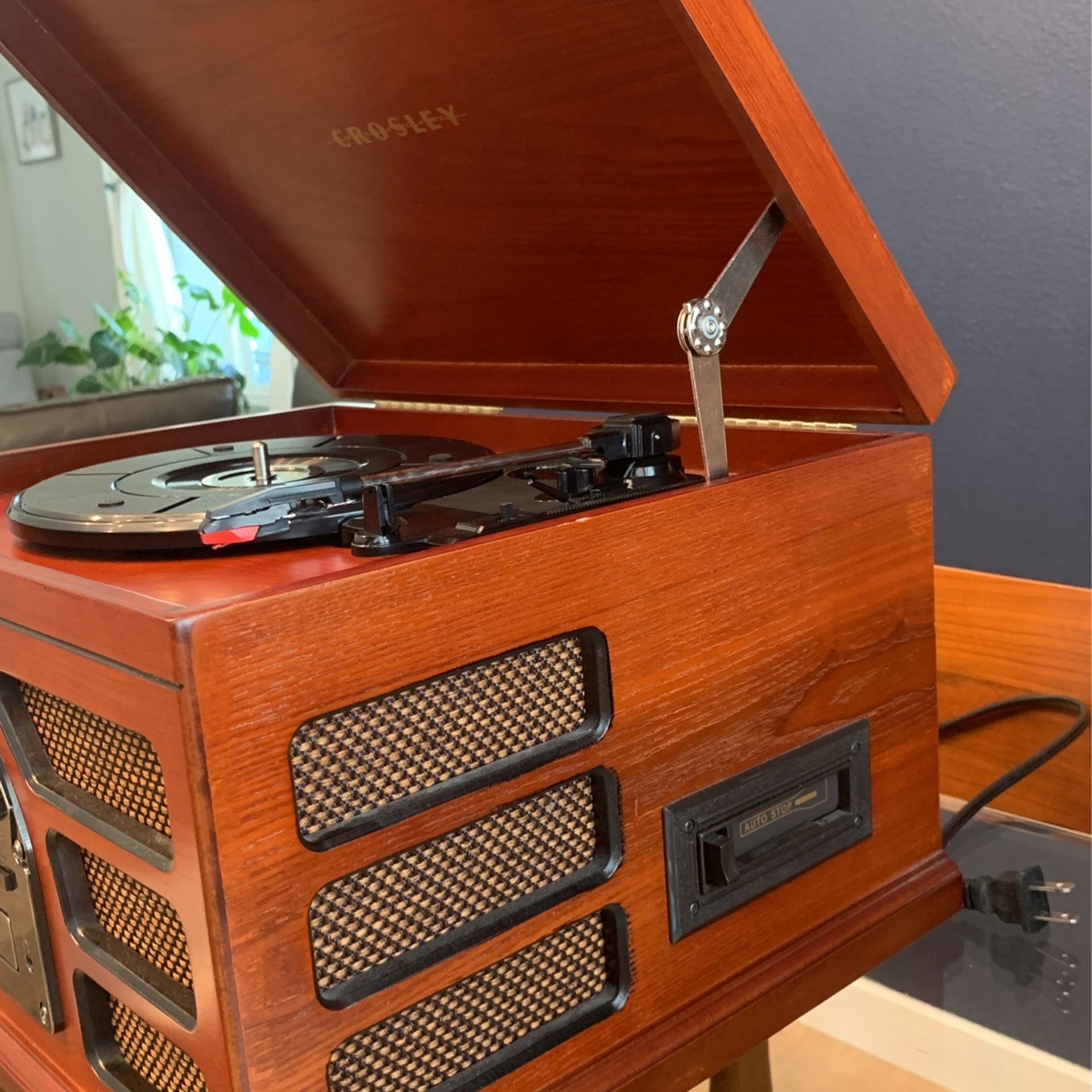 Crosley Record Player (CD, Radio, Cassette Included) for Sale in Temple ...