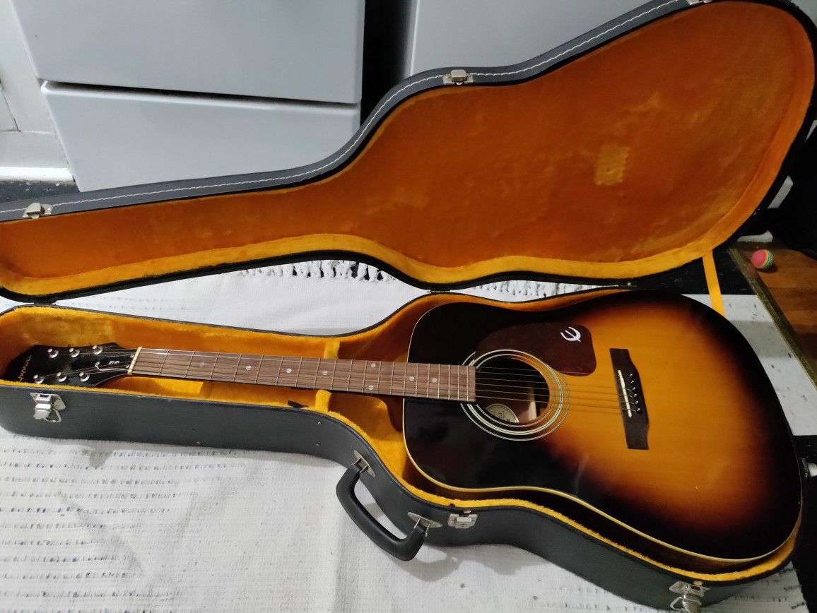 Epiphone Steel String Acoustic Guitar + Hard Case for Sale in Seattle ...