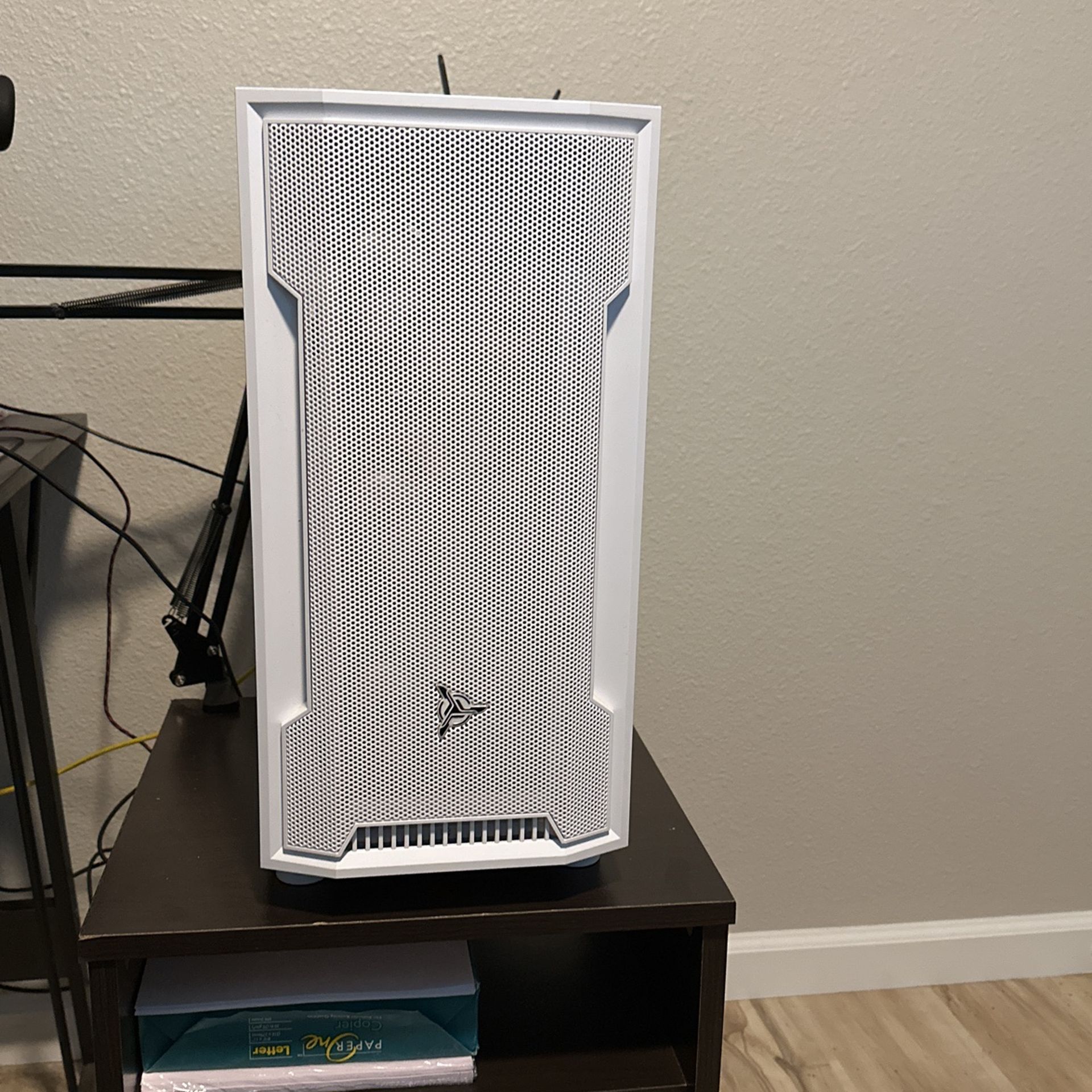 Skytech Ark Angel White Case, Gaming Pc for Sale in Live Oak, CA - OfferUp