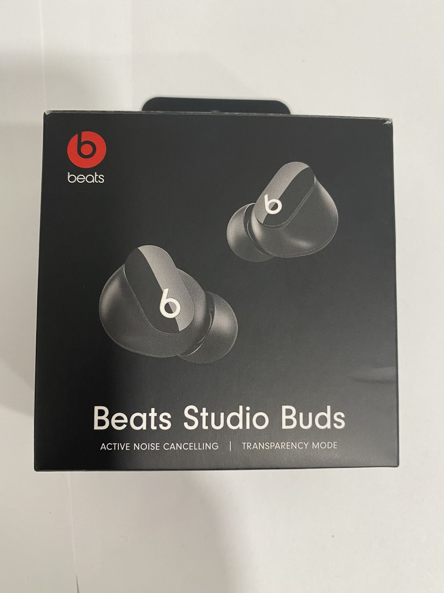 Black Beats Studio Box