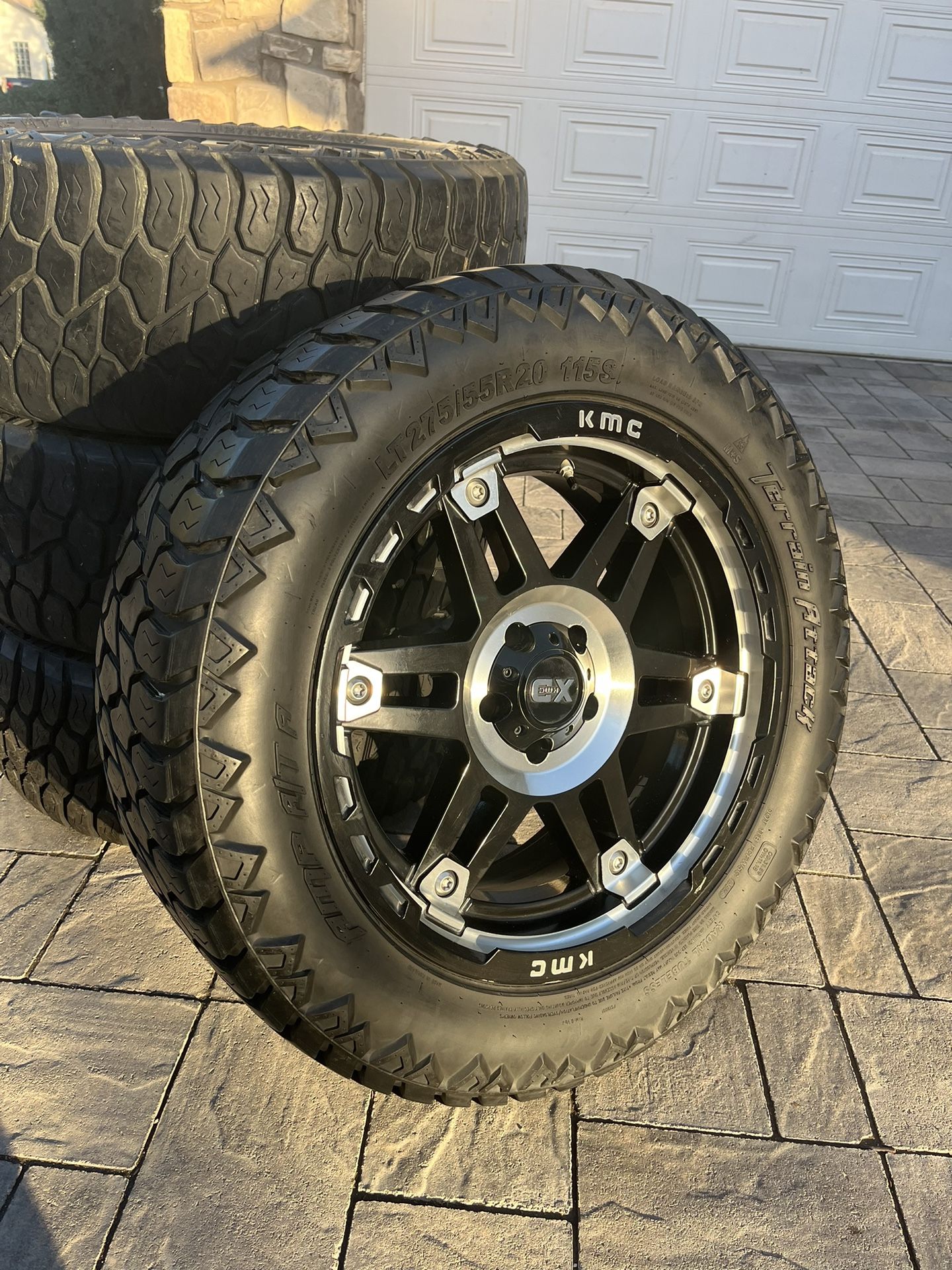 20” Kmc Xd Wheels On LT275/55R20 for Sale in Gilbert, AZ - OfferUp
