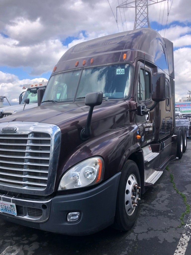 2013 Freightliner for Sale in Irwindale, CA - OfferUp