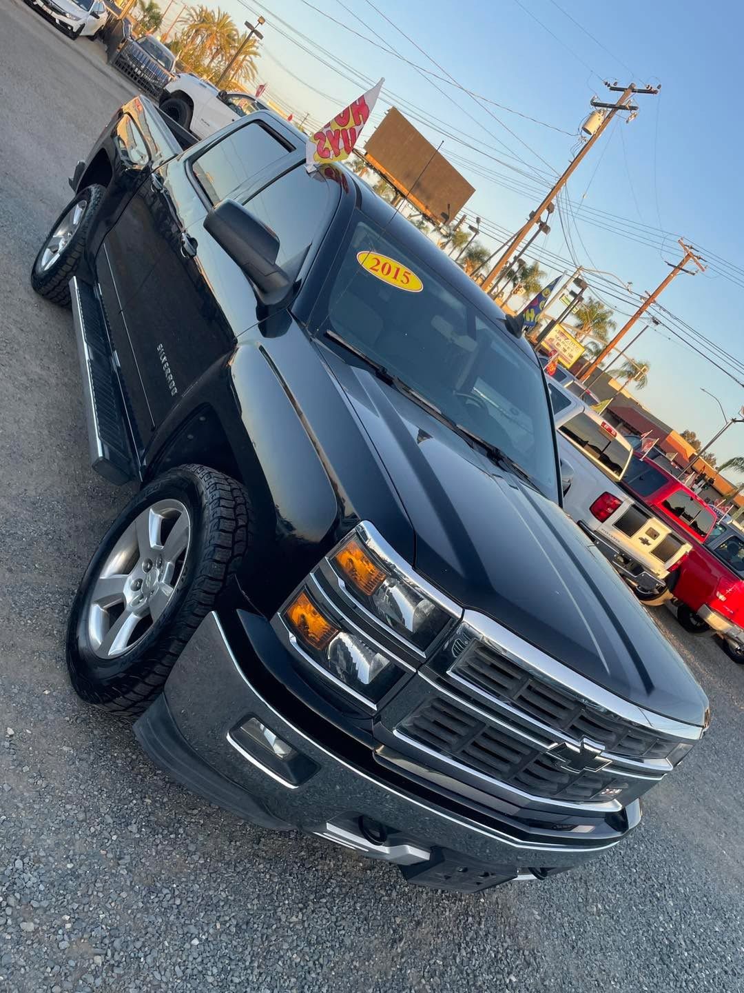 2015 Chevrolet Silverado for Sale in Riverside, CA - OfferUp