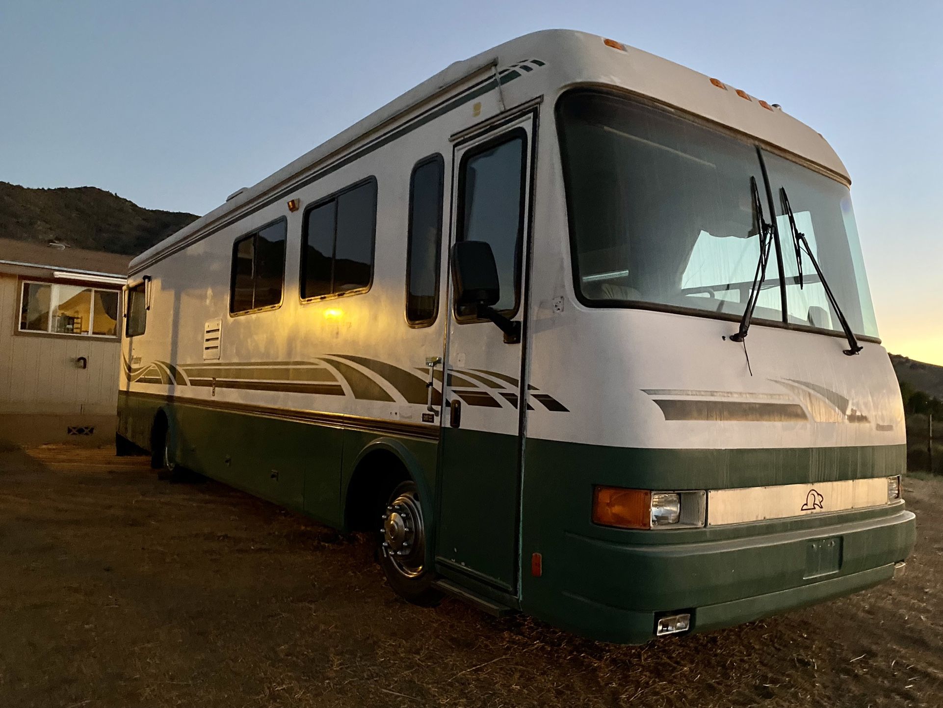 1998 Monterey Beaver 36 Ft for Sale in Los Angeles, CA - OfferUp