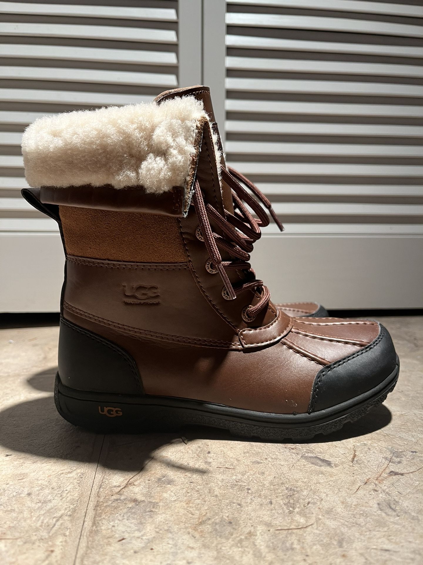 Butte Uggs Size 3 $75 for Sale in Audubon, PA - OfferUp