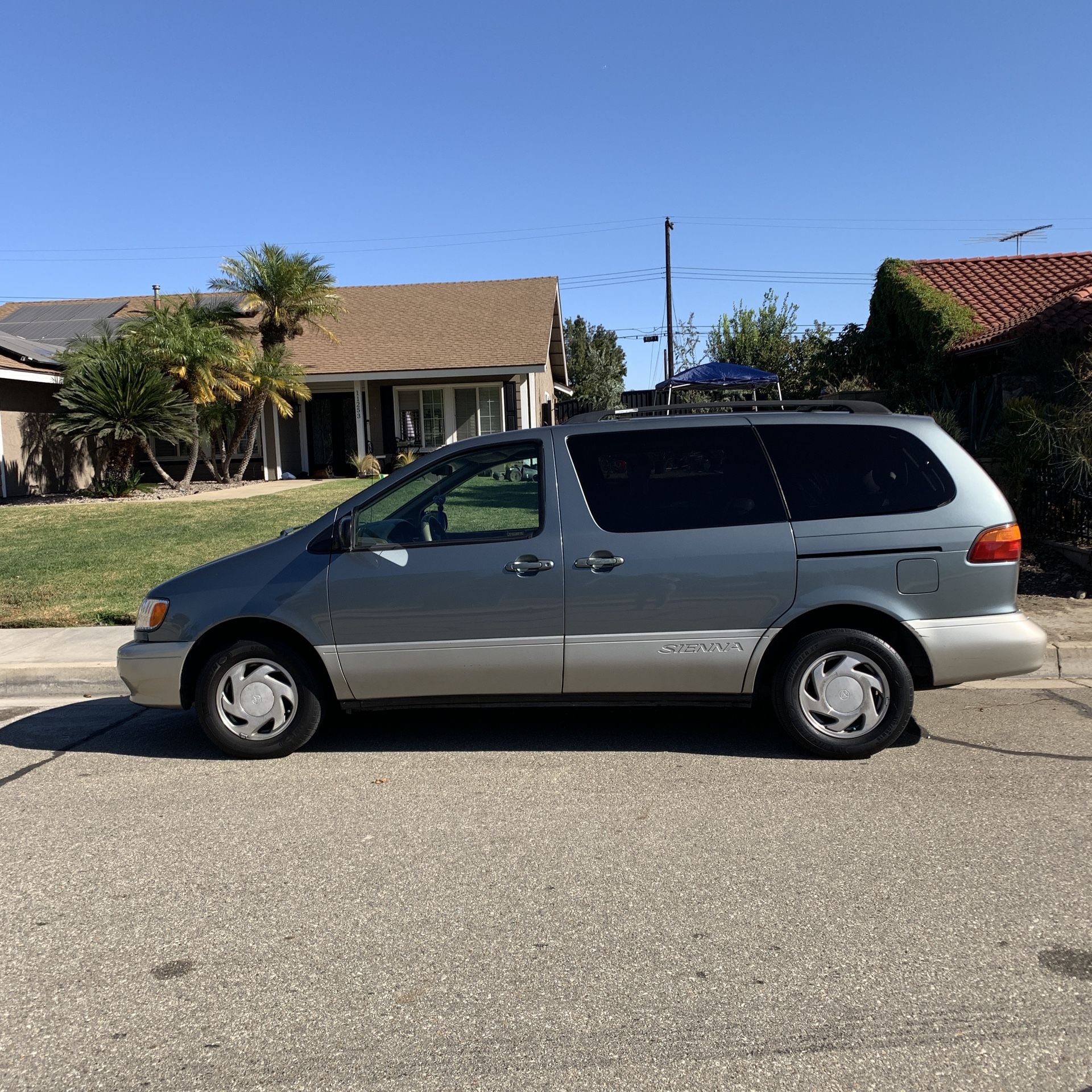 Surprising 2000 Toyota Sienna Specs Photos