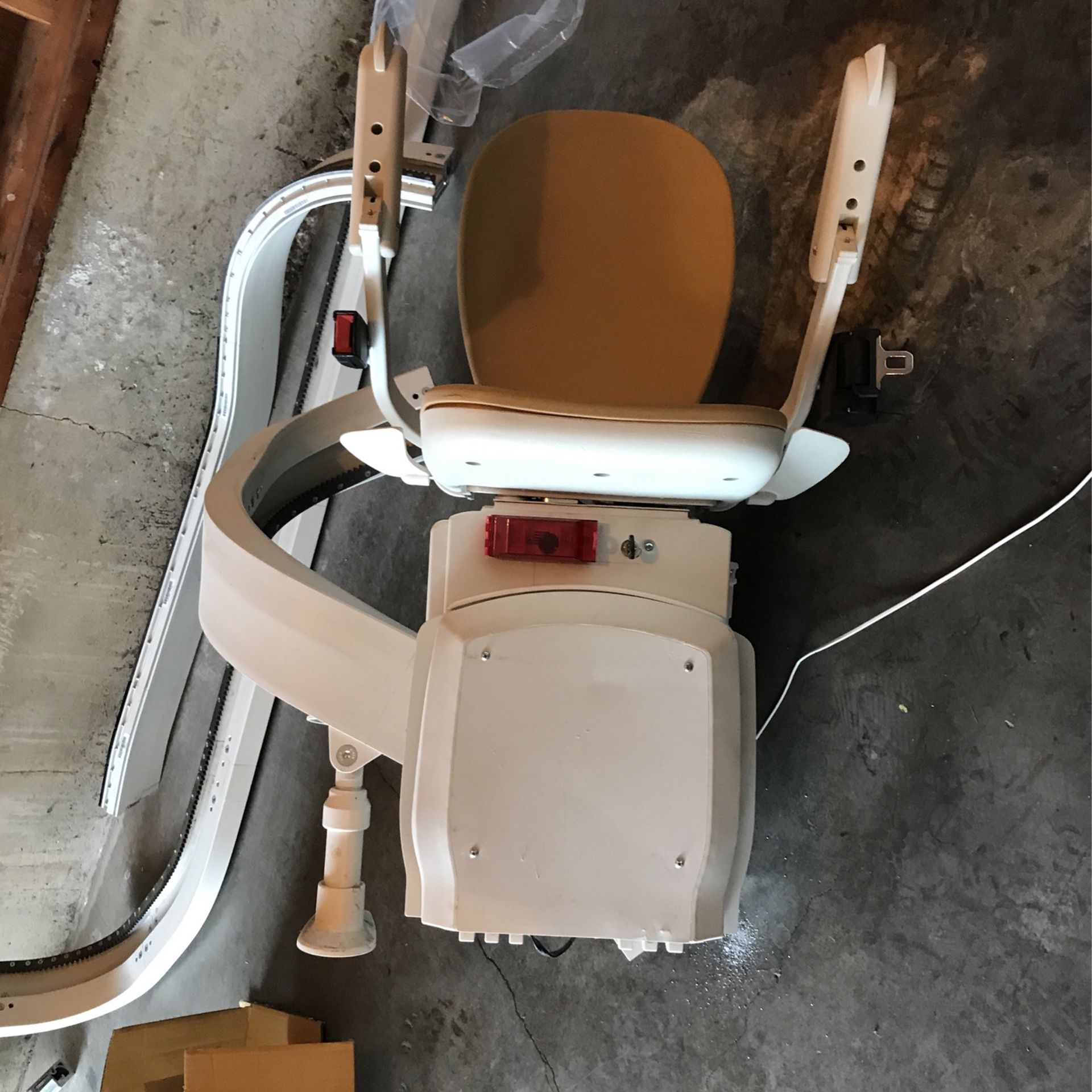 Acorn Stair Lift Chair And Parts for Sale in Tacoma, WA - OfferUp