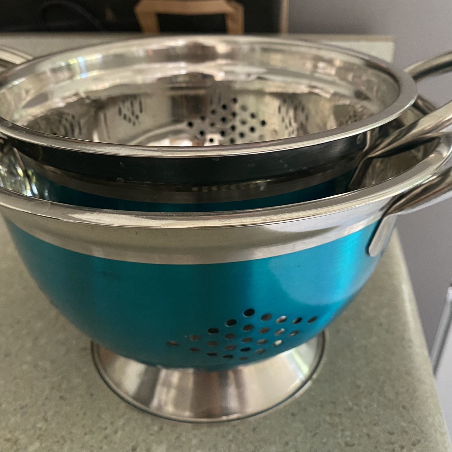Blue Colonders Set for Sale in Vista CA OfferUp