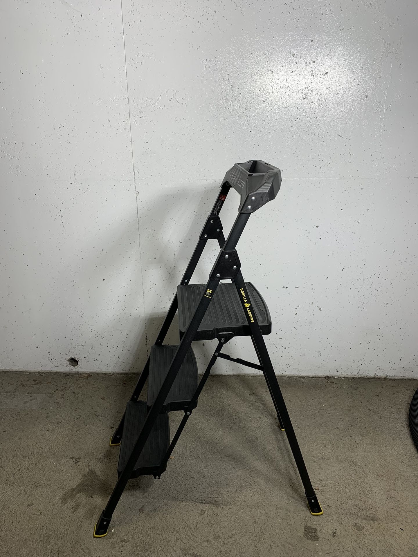 Gorilla Ladder 3-Step Pro-Grade Steel Step Stool for Sale in West Hills ...