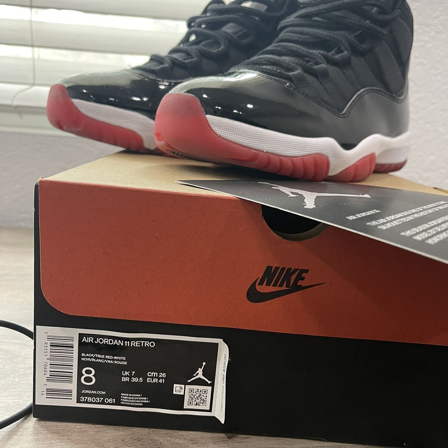 Jordan 11 Bred Box