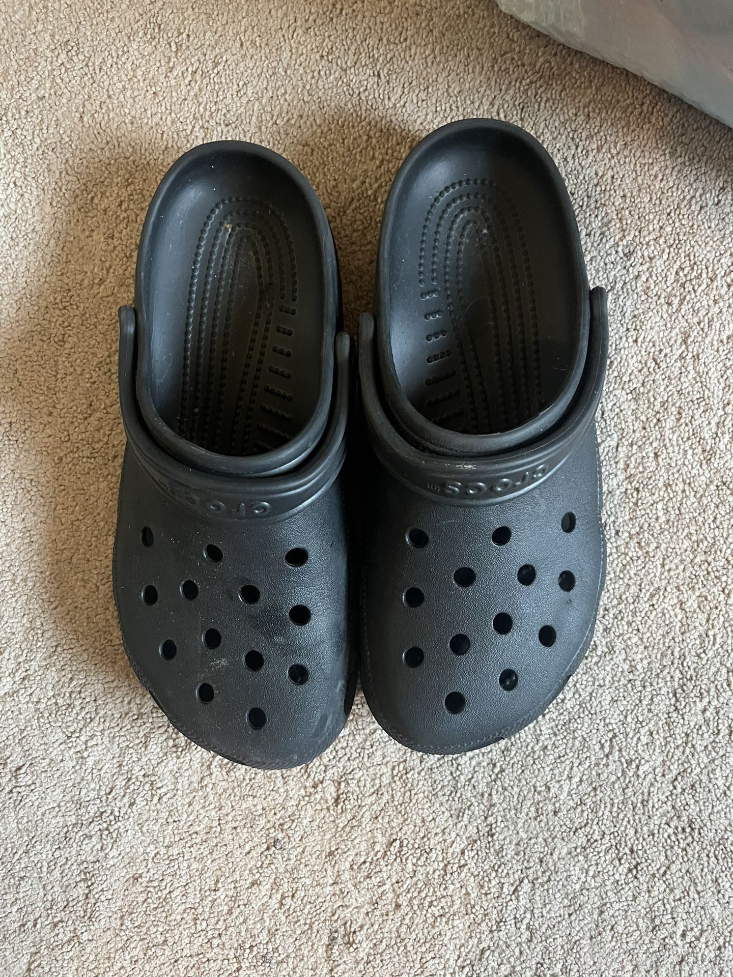 Black Crocs Men 9 Women 11 (Unisex) for Sale in Seattle, WA - OfferUp
