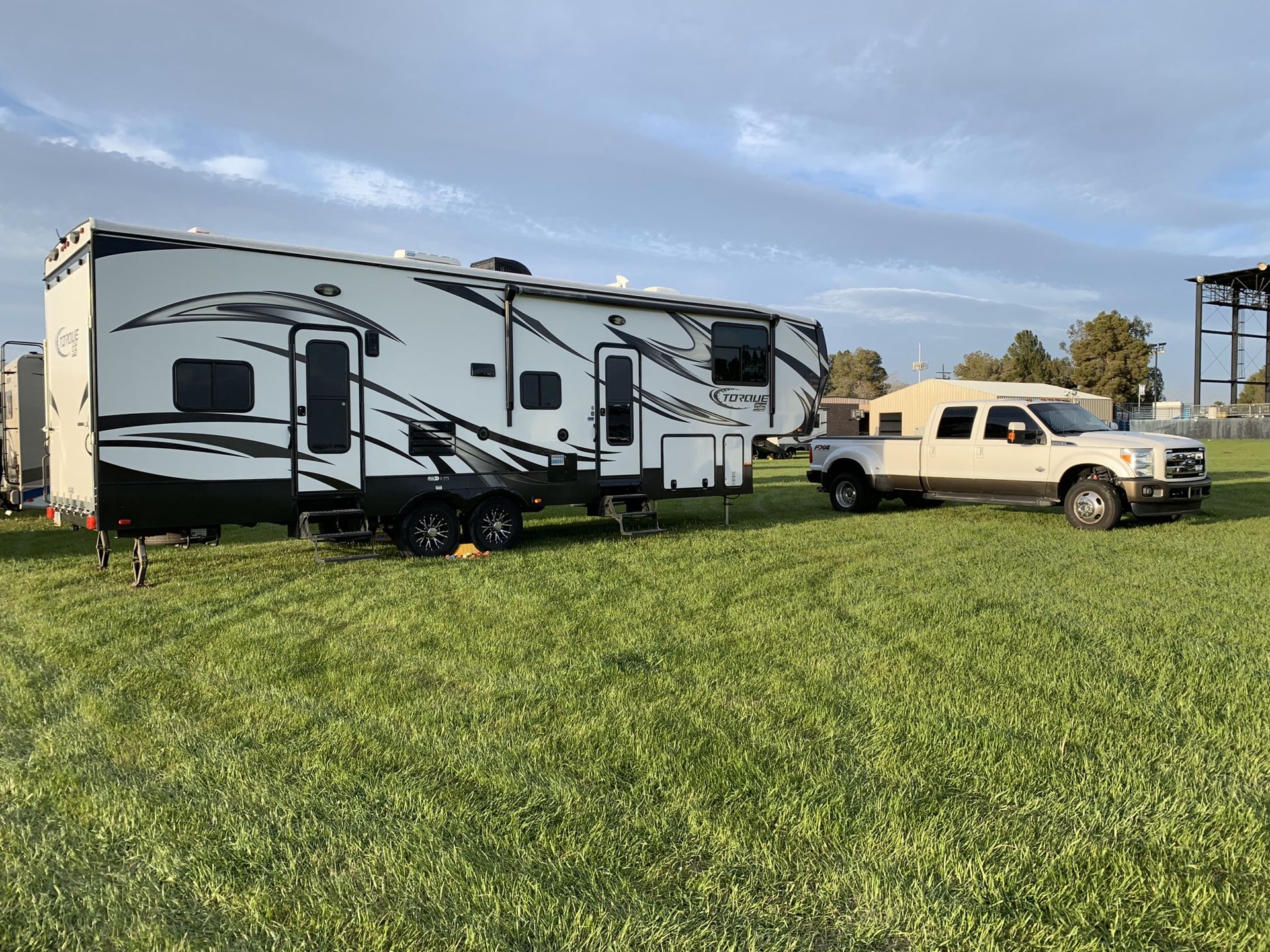 Go completely off grid with Heartland Torque 5th Wheel Toy Hauler and ...