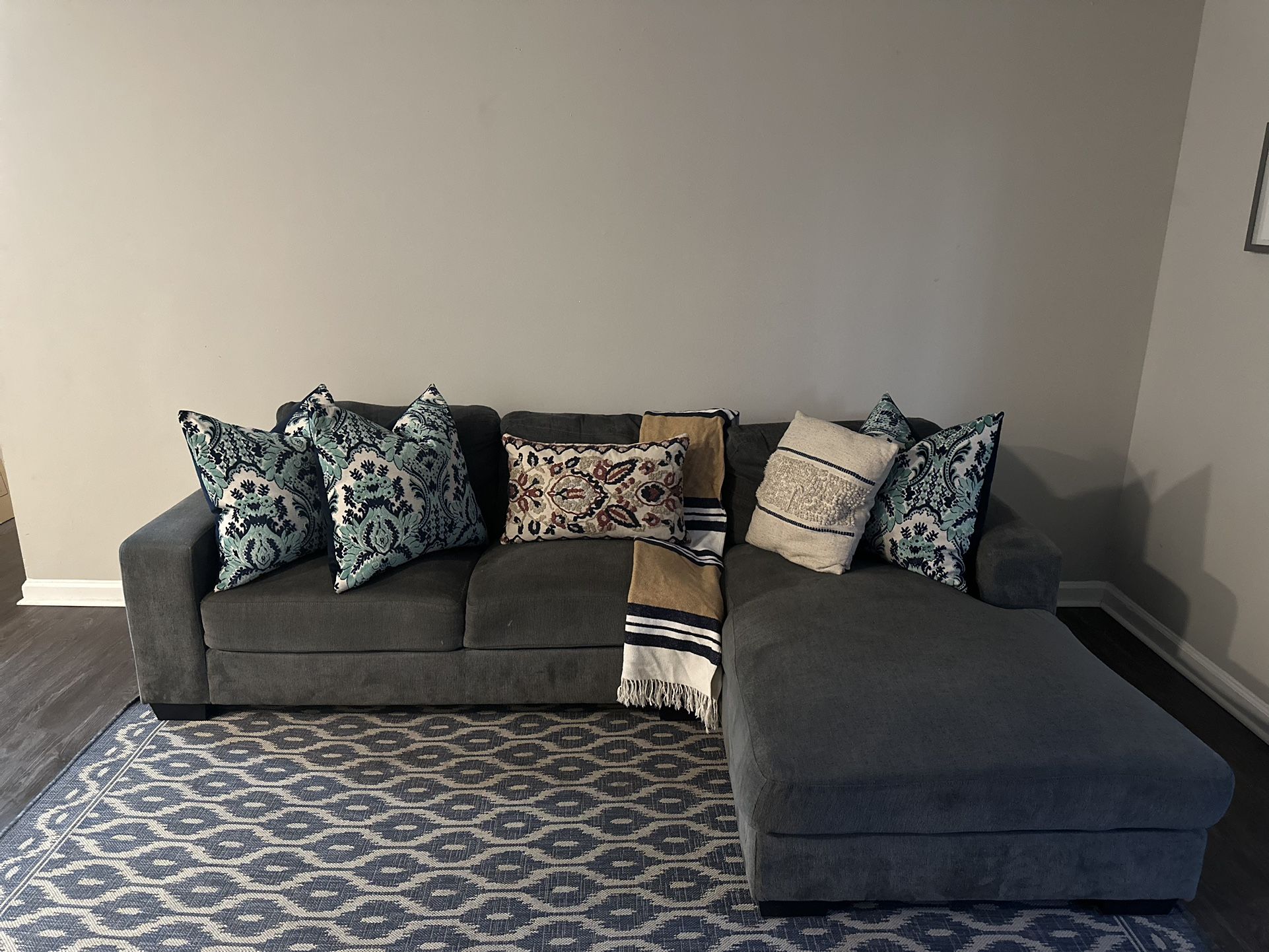 L Shape Sofa Thomasville for Sale in Fort Lauderdale, FL - OfferUp