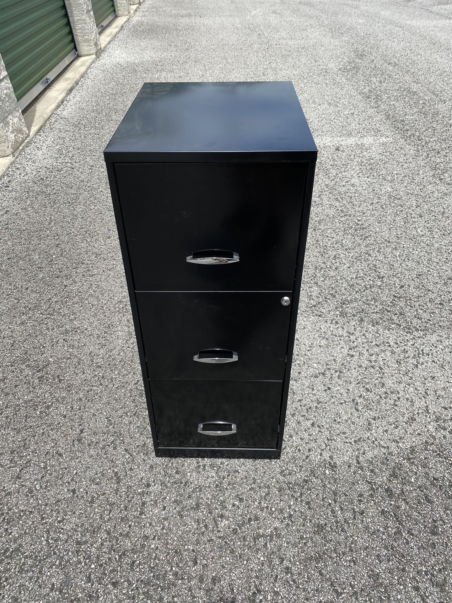 3 tier drawer filing cabinet. for Sale in Ocala, FL - OfferUp