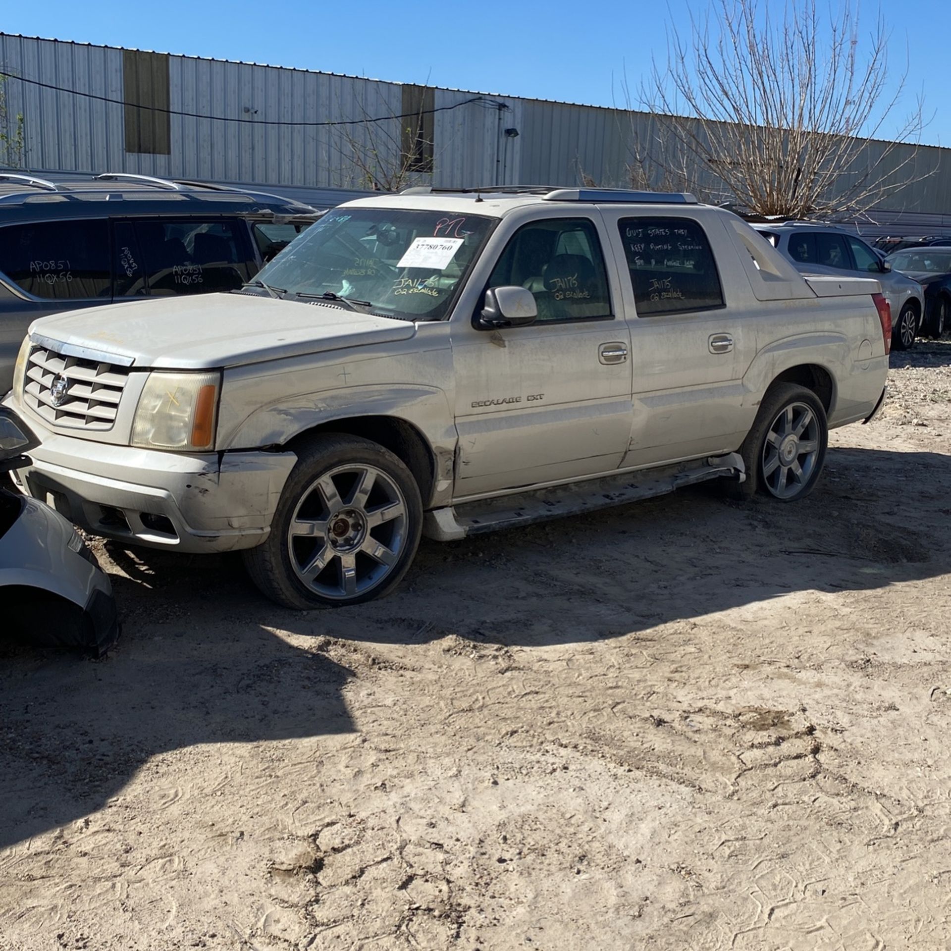 2002 Cadillac Escalade EXT parts for Sale in Houston, TX - OfferUp