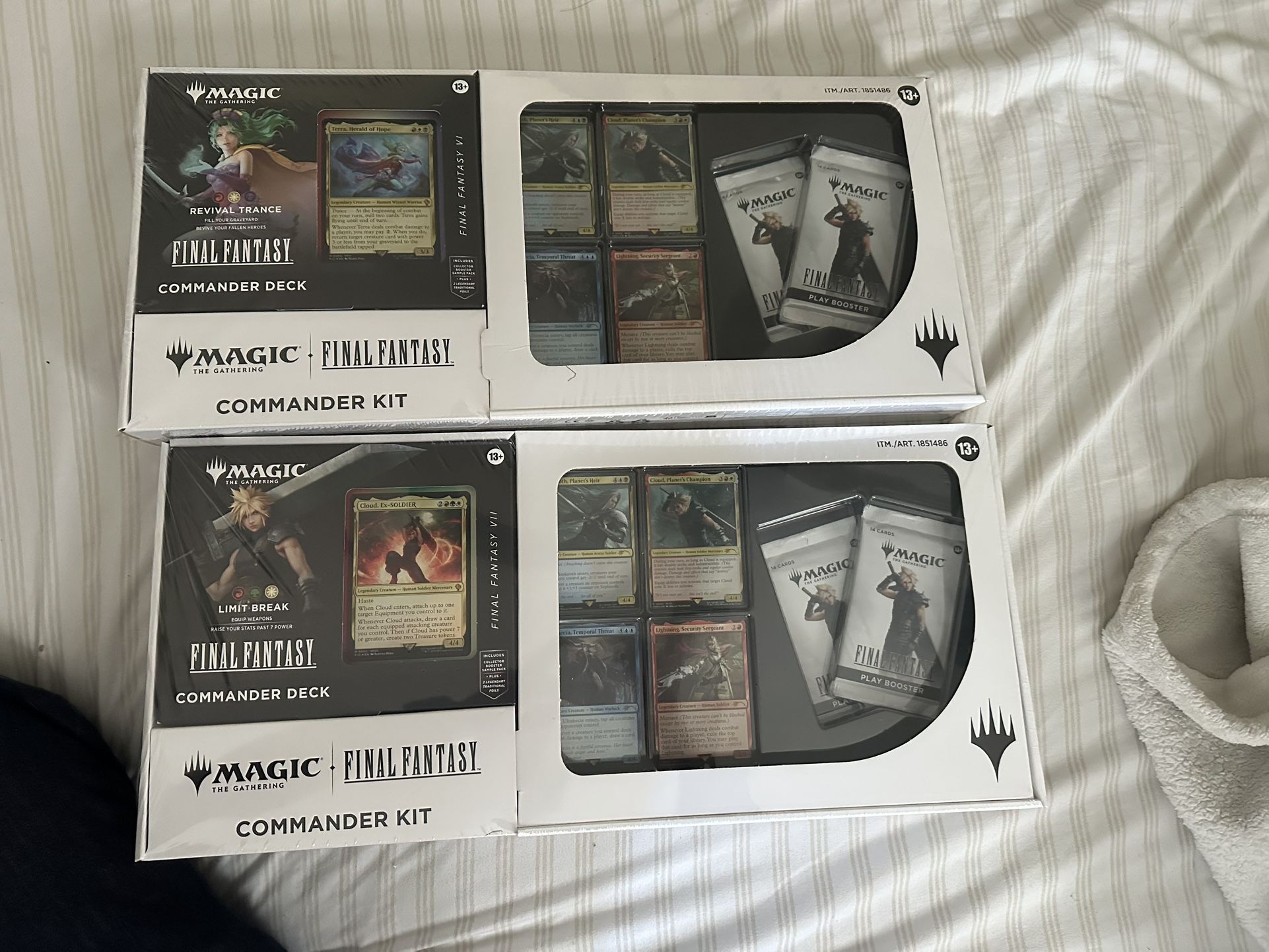 Magic the Gathering - FINAL FANTASY Deluxe Commander Kits for Sale in ...