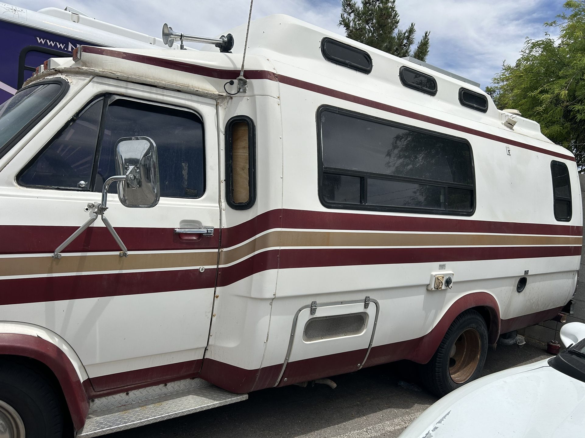 1984 Chevy Transvan motorhome for Sale in North Las Vegas, NV - OfferUp