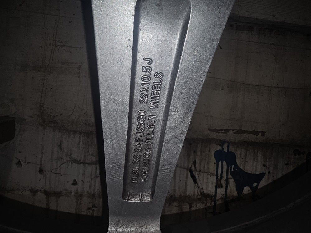 22x10.5 Velgen Set Of 4 Wheels With Newer Tires & TPMS Sensors for Sale ...