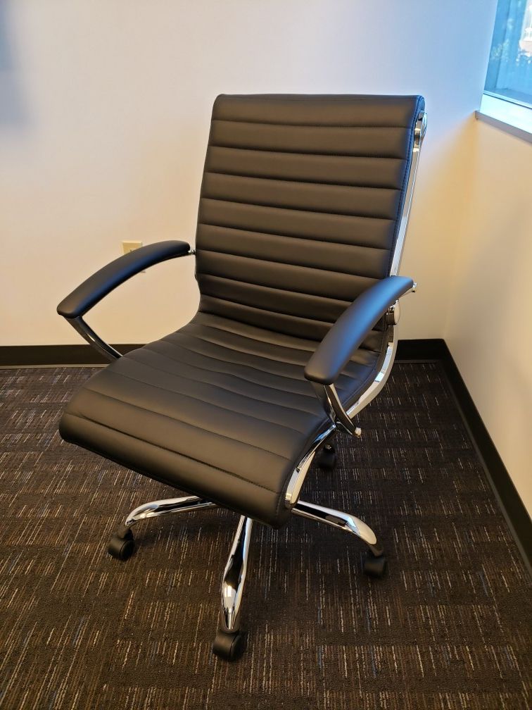 HOLD! Quill Brand Bresser Luxura Faux Leather Manager Chair Black Desk ...