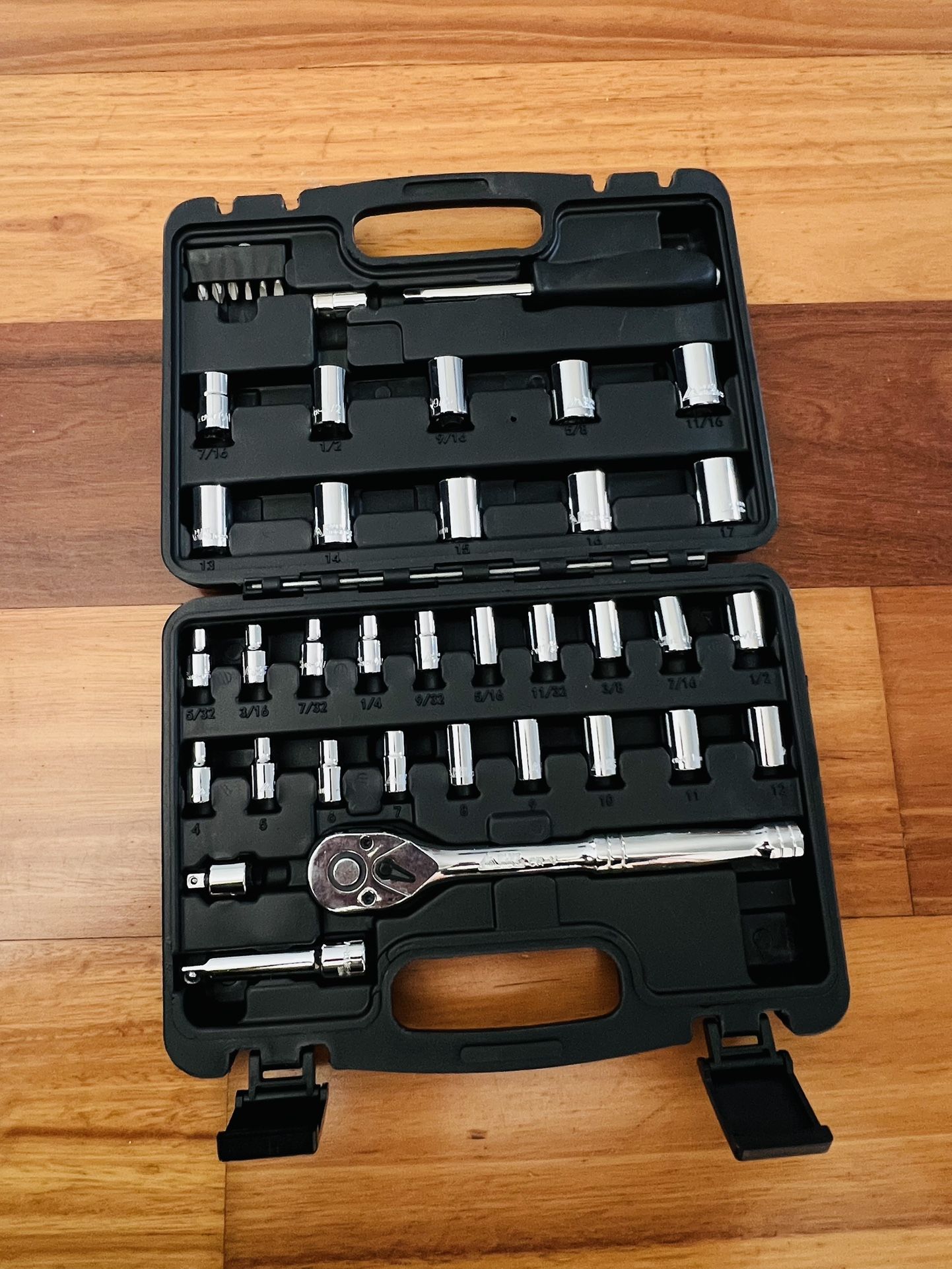 The item in the image is a Stanley 40-Piece Mechanics Tool Set, model ...