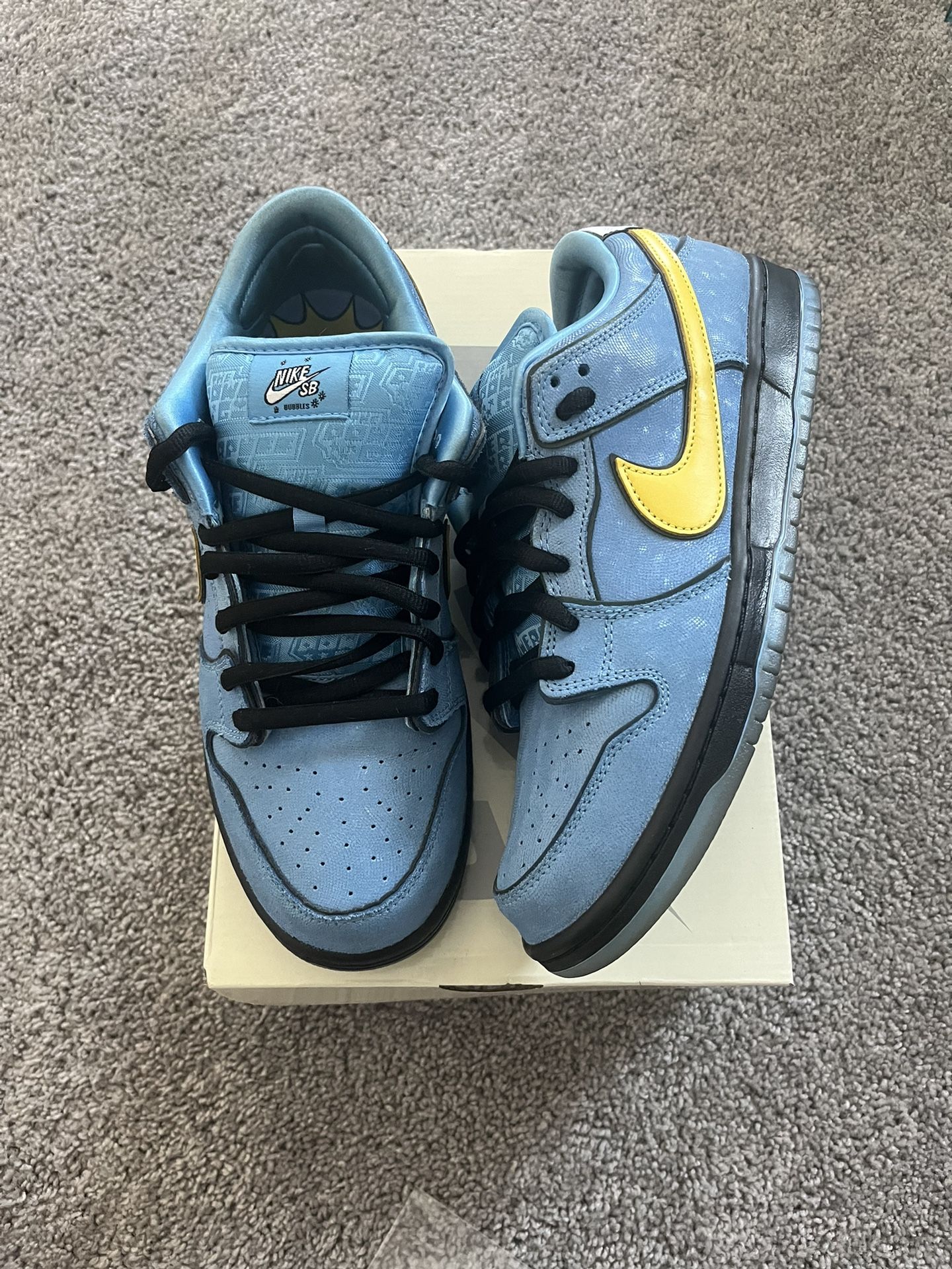 Dunks Sb Low Bubbles for Sale in Las Vegas, NV - OfferUp