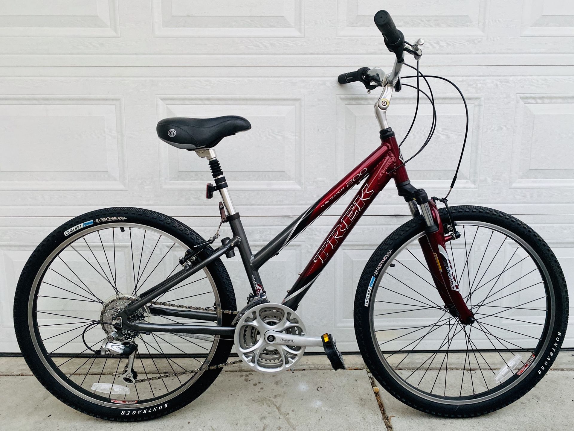 Trek Navigator 200 hybrid bike for Sale in Roseville, CA - OfferUp
