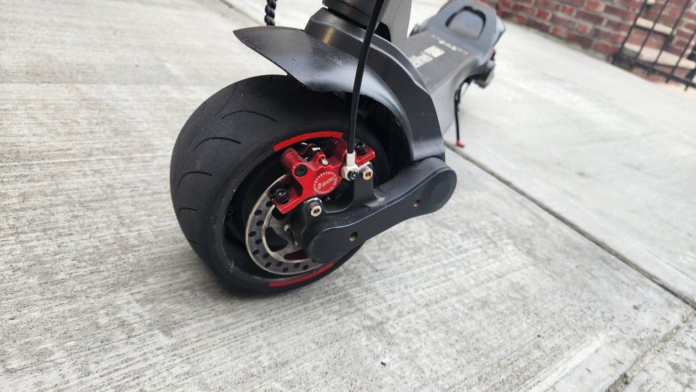 Scooter Wide Wheel Pro Mercane. for Sale in Brooklyn, NY - OfferUp