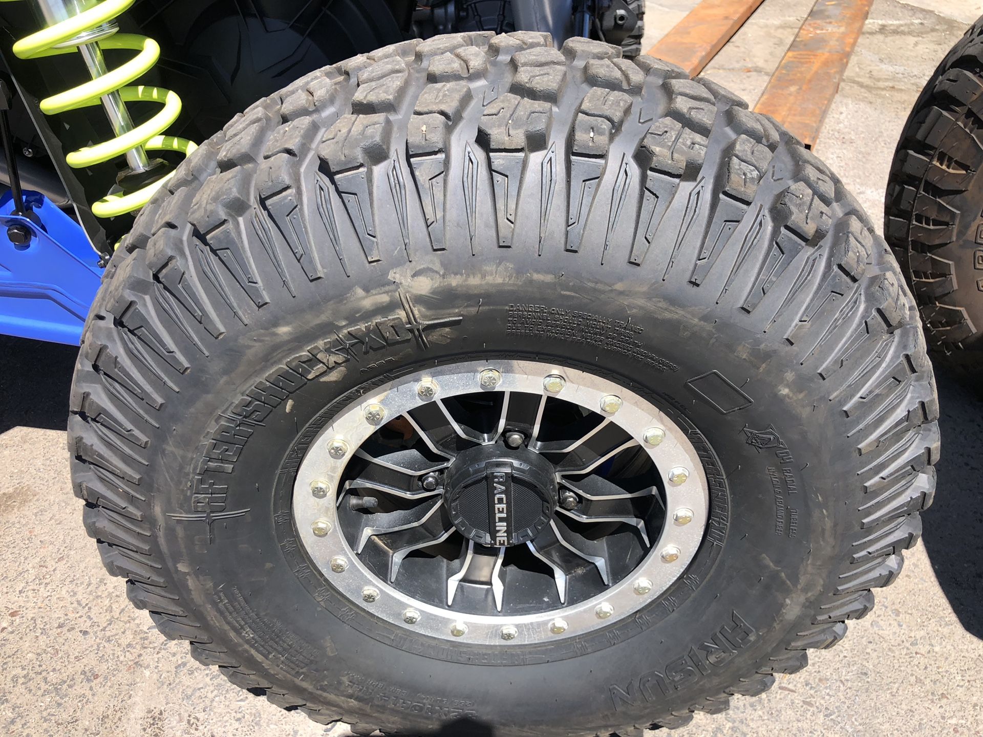 Arisun Aftershock XD Radial Front / Rear Tire-32x10R-14 ( 32x10x14 ...