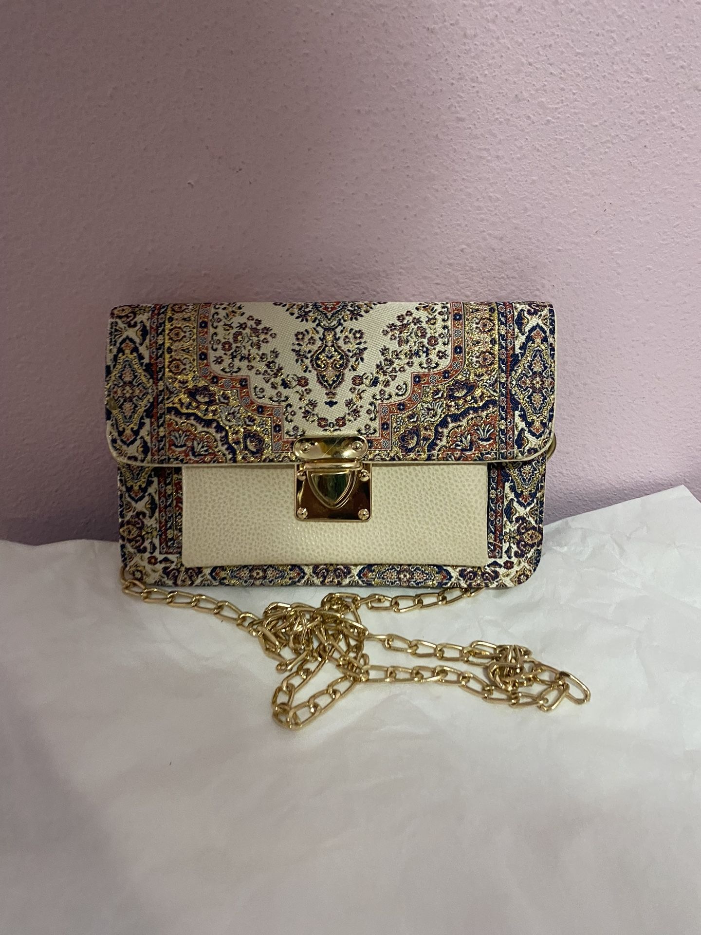 Purse/wallet for Sale in Fullerton, CA - OfferUp
