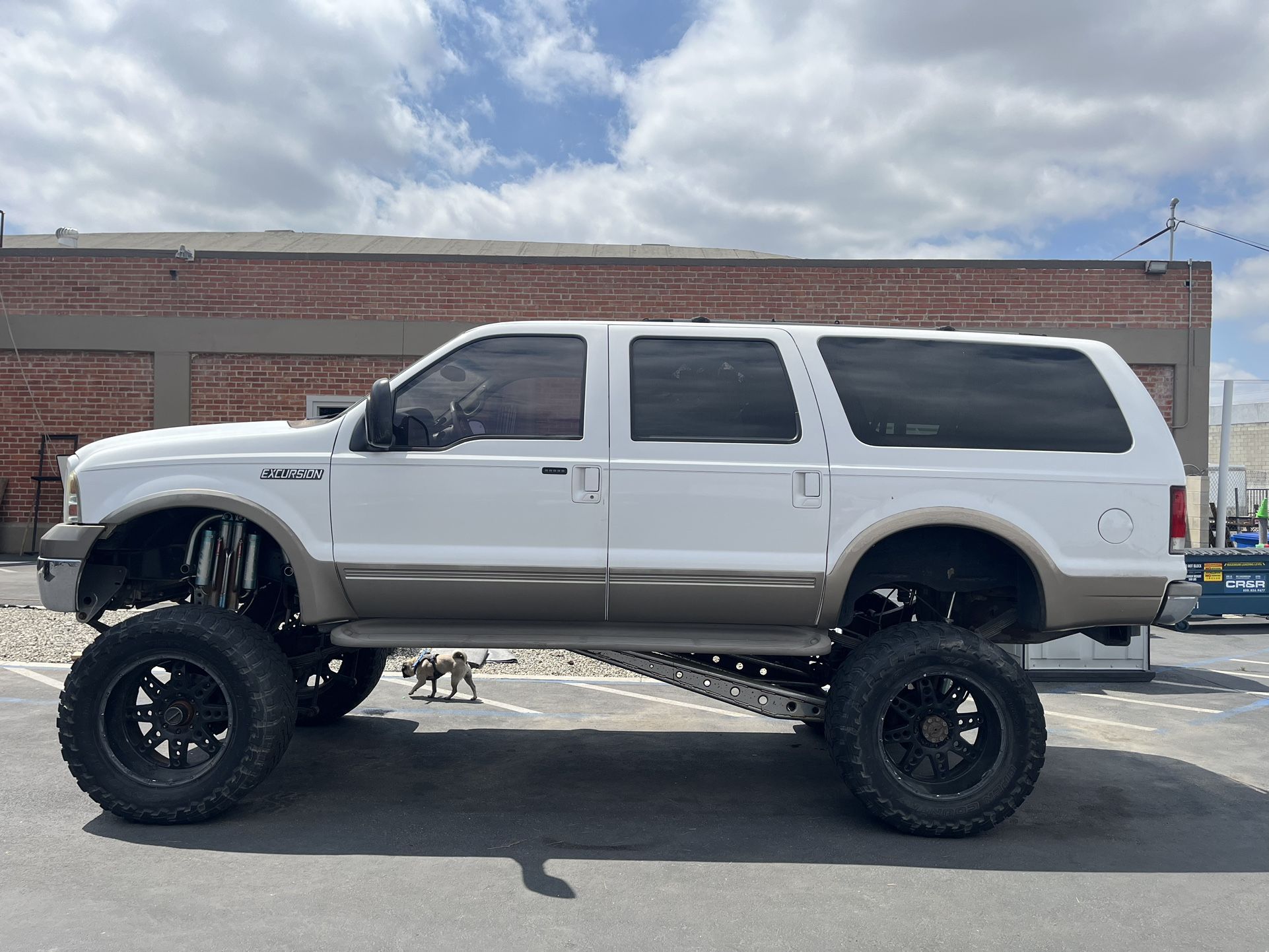 Ford Excursion for Sale in Grand Terrace, CA - OfferUp