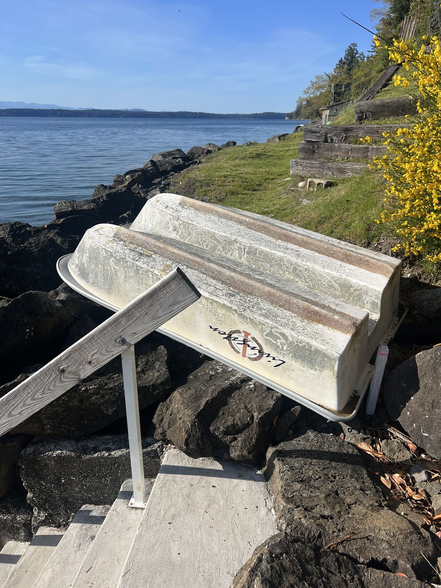 free livingston row boat for Sale in Gig Harbor, WA - OfferUp