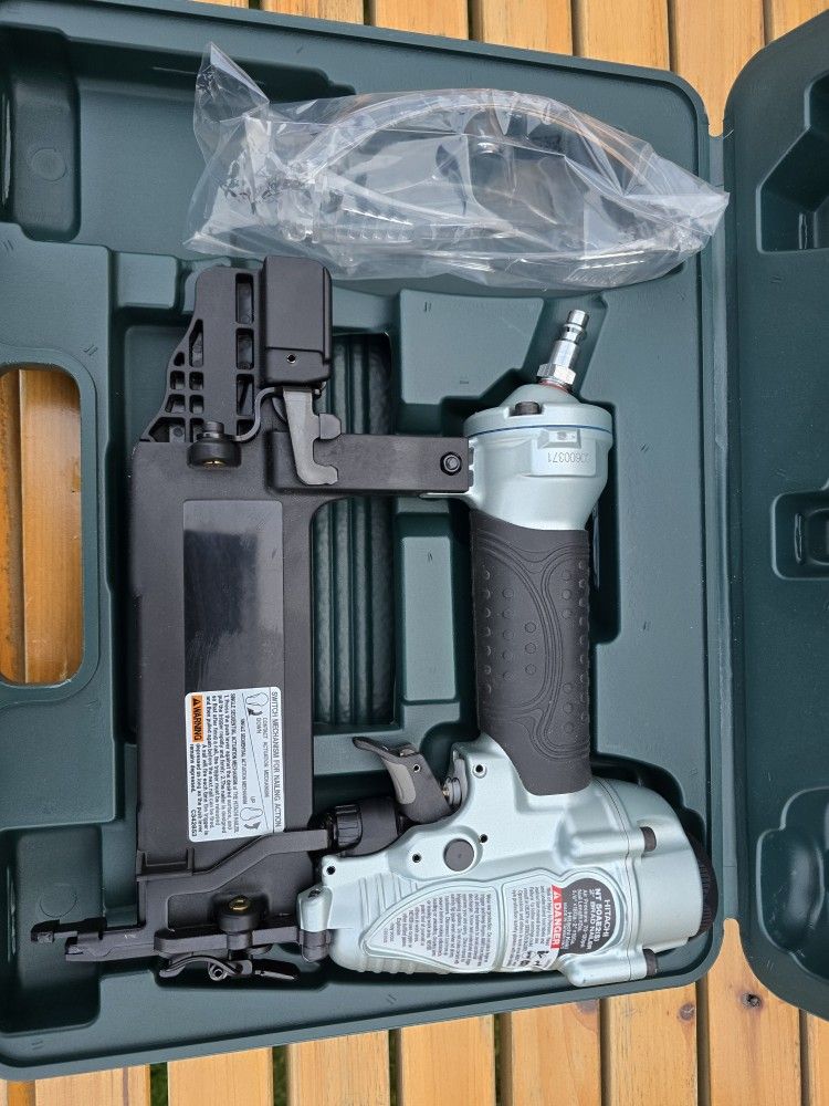 Brand New (Open Box) Hitachi NT50AE2 Brad Nailer Air Tool 18 Gauge 5/8 ...