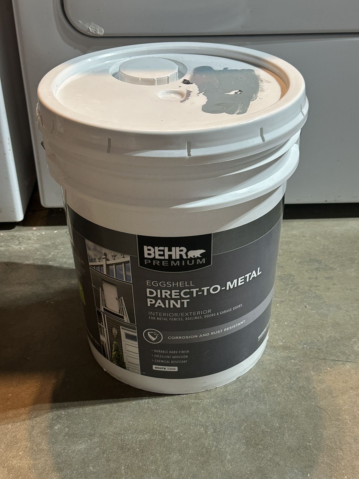 5 Gallon Behr Paint