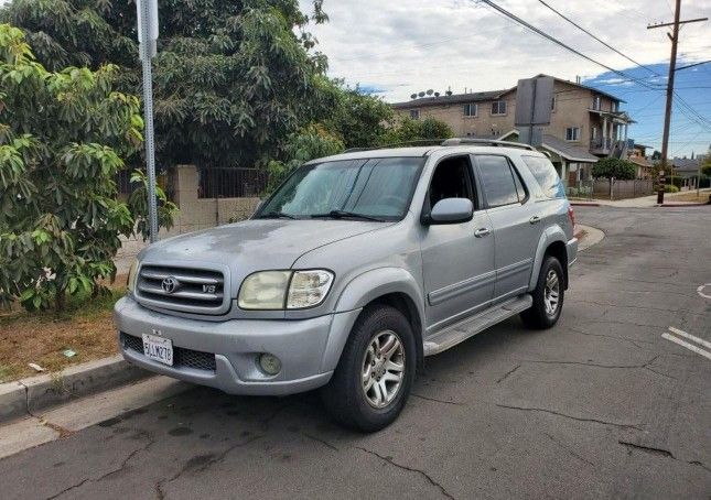 2004 Toyota Sequoia for Sale in South Los Angeles, CA - OfferUp