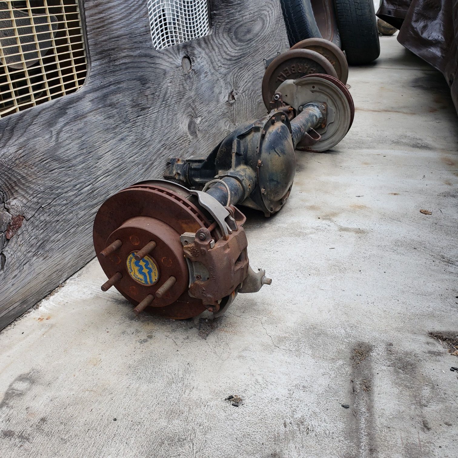 Chevy rear end for Sale in East Los Angeles, CA - OfferUp