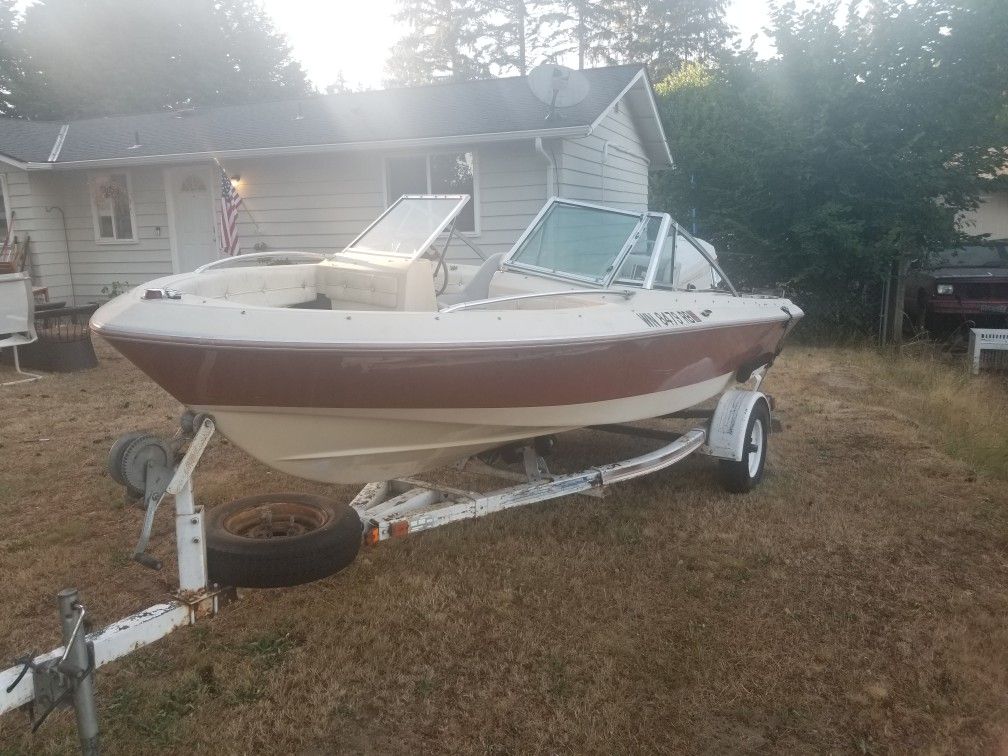 1985 Ebko 16Foot Fiberglass Runabout Boat With 85 Horse Johnson And EZ ...