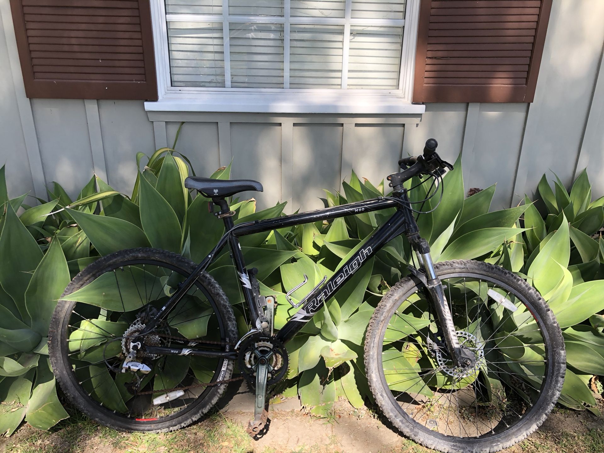 Raleigh M80 Manitou mountain bike for Sale in Westminster, CA - OfferUp