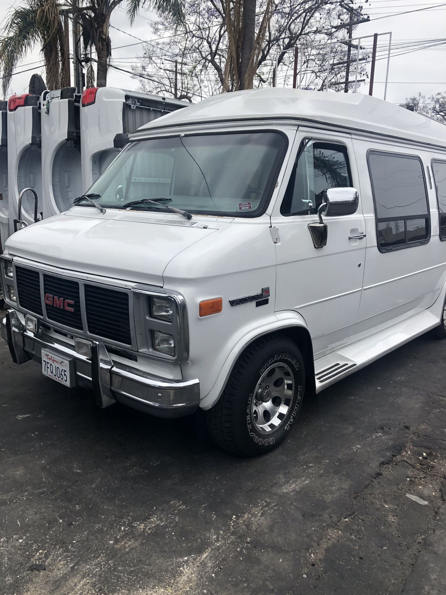 1985 Chevrolet van 2500 conversion for parts Bk Auto Wrecking 14134 ...